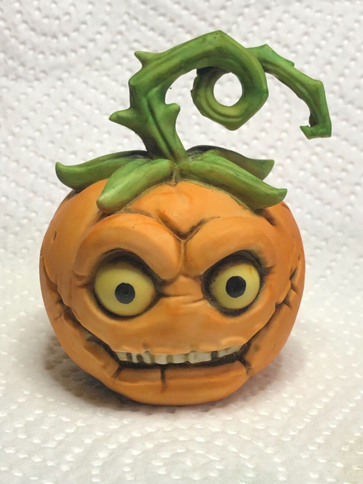 Neil Eyre Eyredesigns Halloween Creepy Ghoul Haunted Face SOLID Pumpkin ...