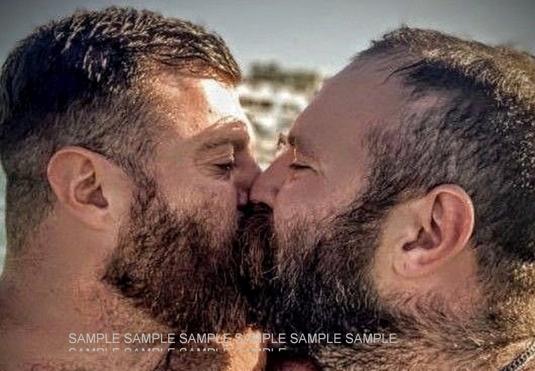 Matted SHIRTLESS Photograph 5X7 C284 Handsome Hairy Muscular Male Bear Couple Kissing LGBTQ Male ...