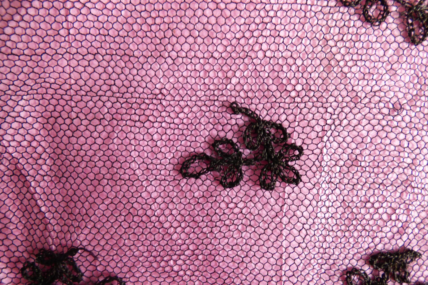 Victorian Embroidered Tulle. Original Sample for Bonnet Veil. 1850s - Etsy