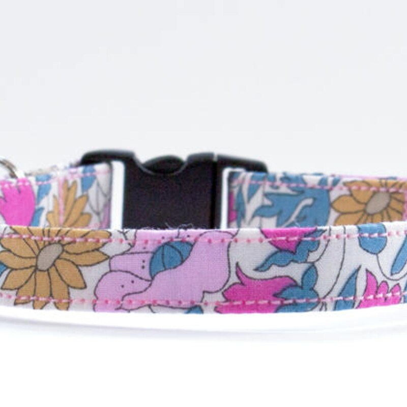 Female Cat Collar - Etsy