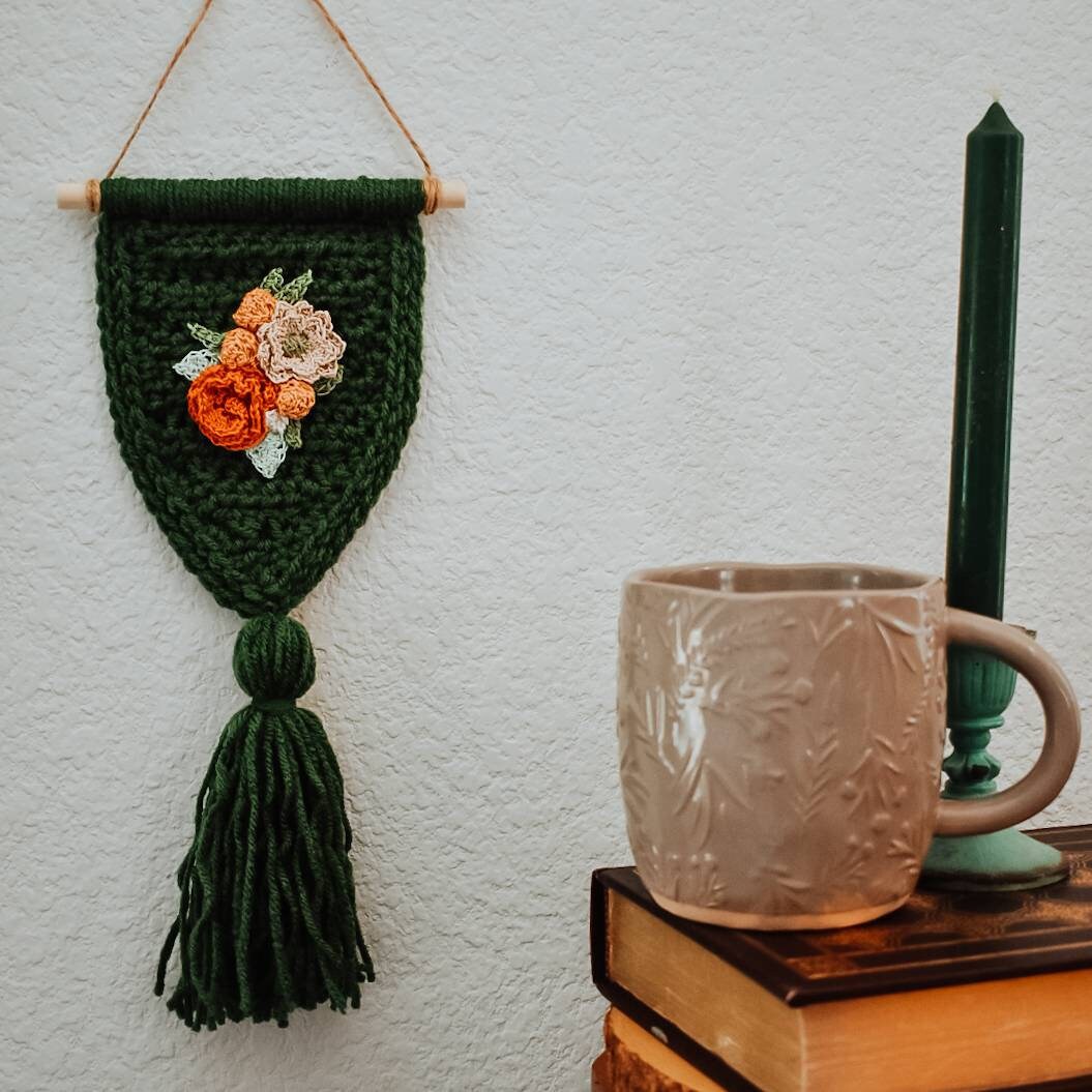 Crochet Flower Wall Hanging Pattern, Crochet Home Decor Pattern, Floral ...