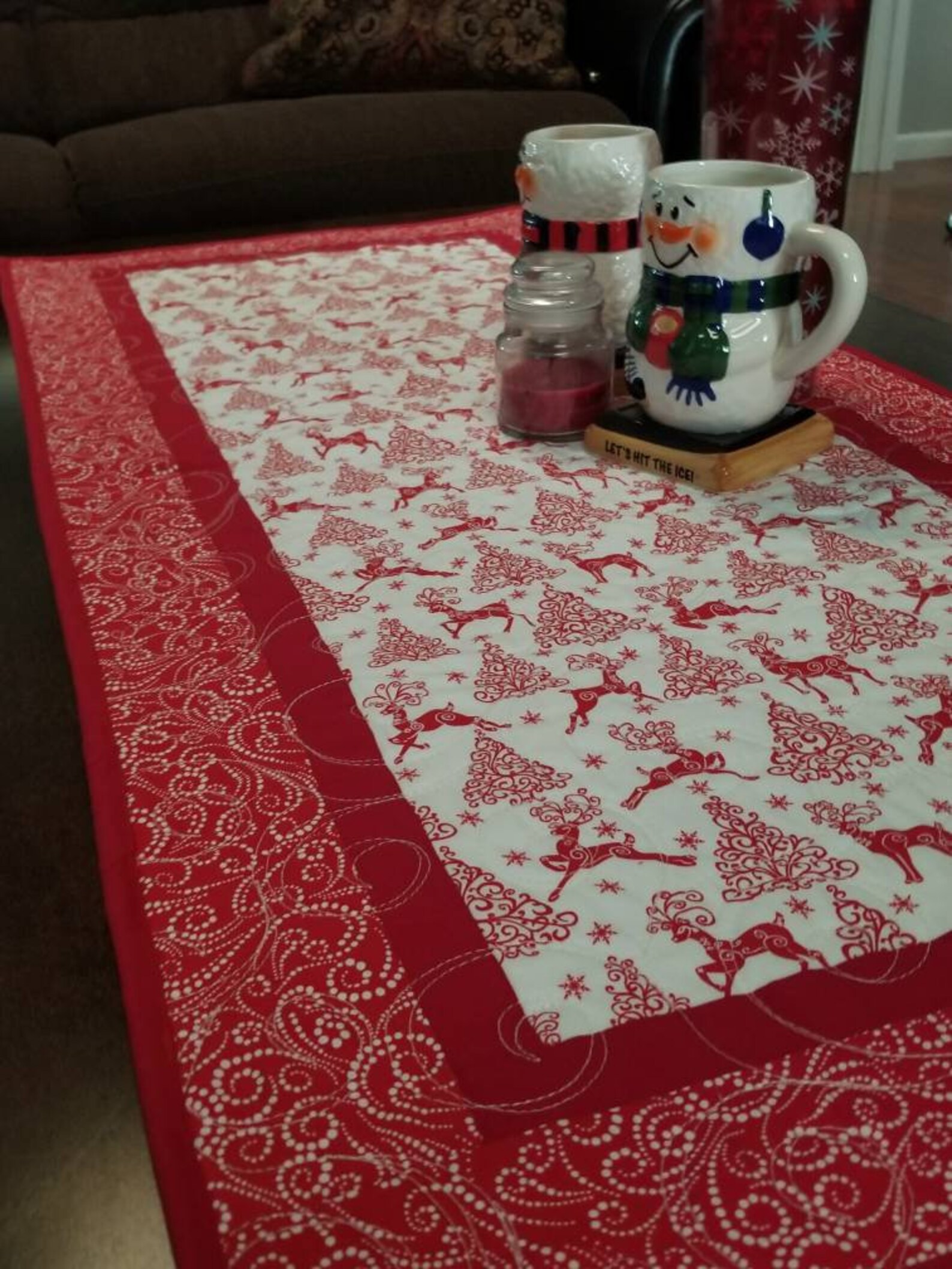 Christmas Table Runner or Wall Hanging Red and White Holiday - Etsy