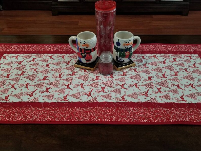 Christmas Table Runner or Wall Hanging Red and White Holiday - Etsy