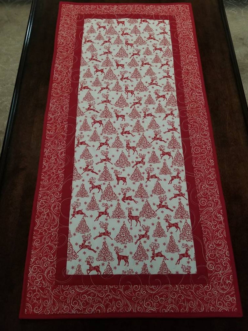Christmas Table Runner or Wall Hanging Red and White Holiday - Etsy