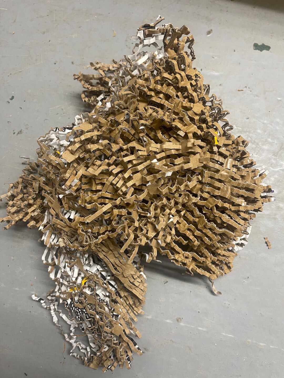 Shredded Cardboard Eco Friendly Void Fill Eco Protective Packaging ...