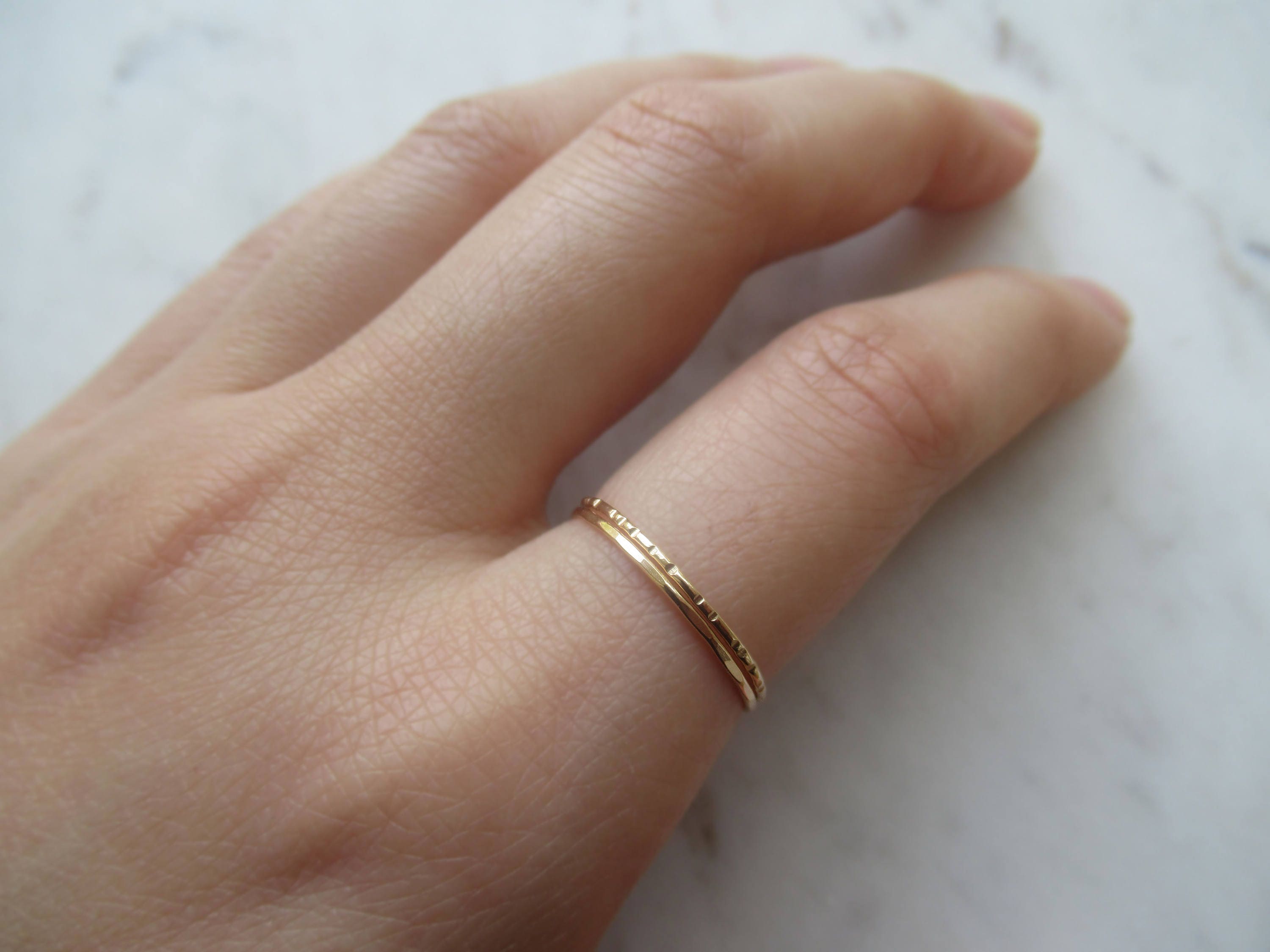 Ultra Thin Gold Ring, Set of 2//14k Gold Fill Ring, Hammered Gold Ring ...