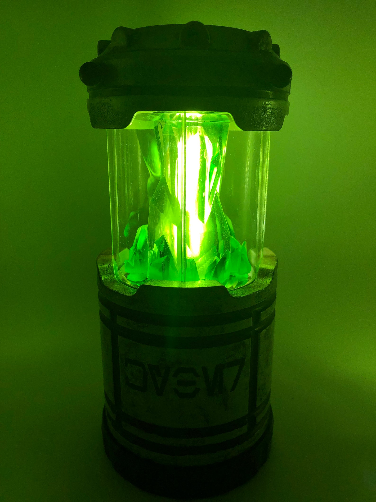 Raw Kyber Crystal Display Container - Etsy