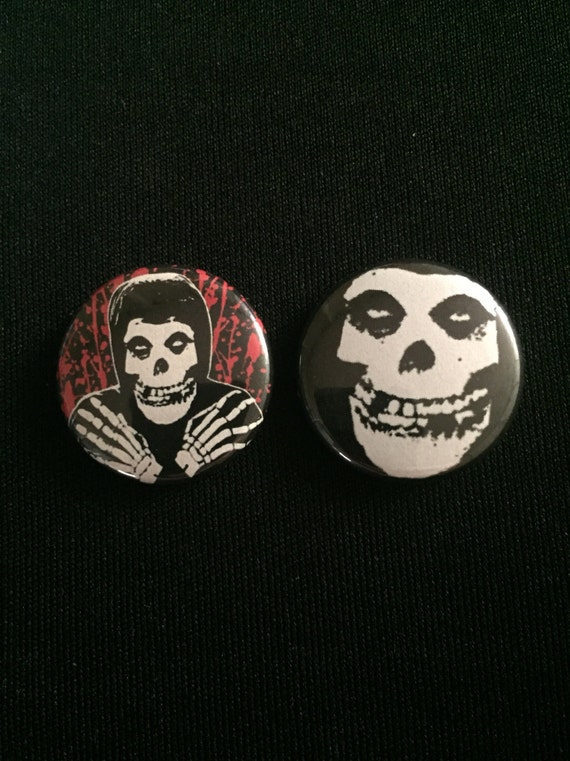 Misfits 1 Button - Etsy