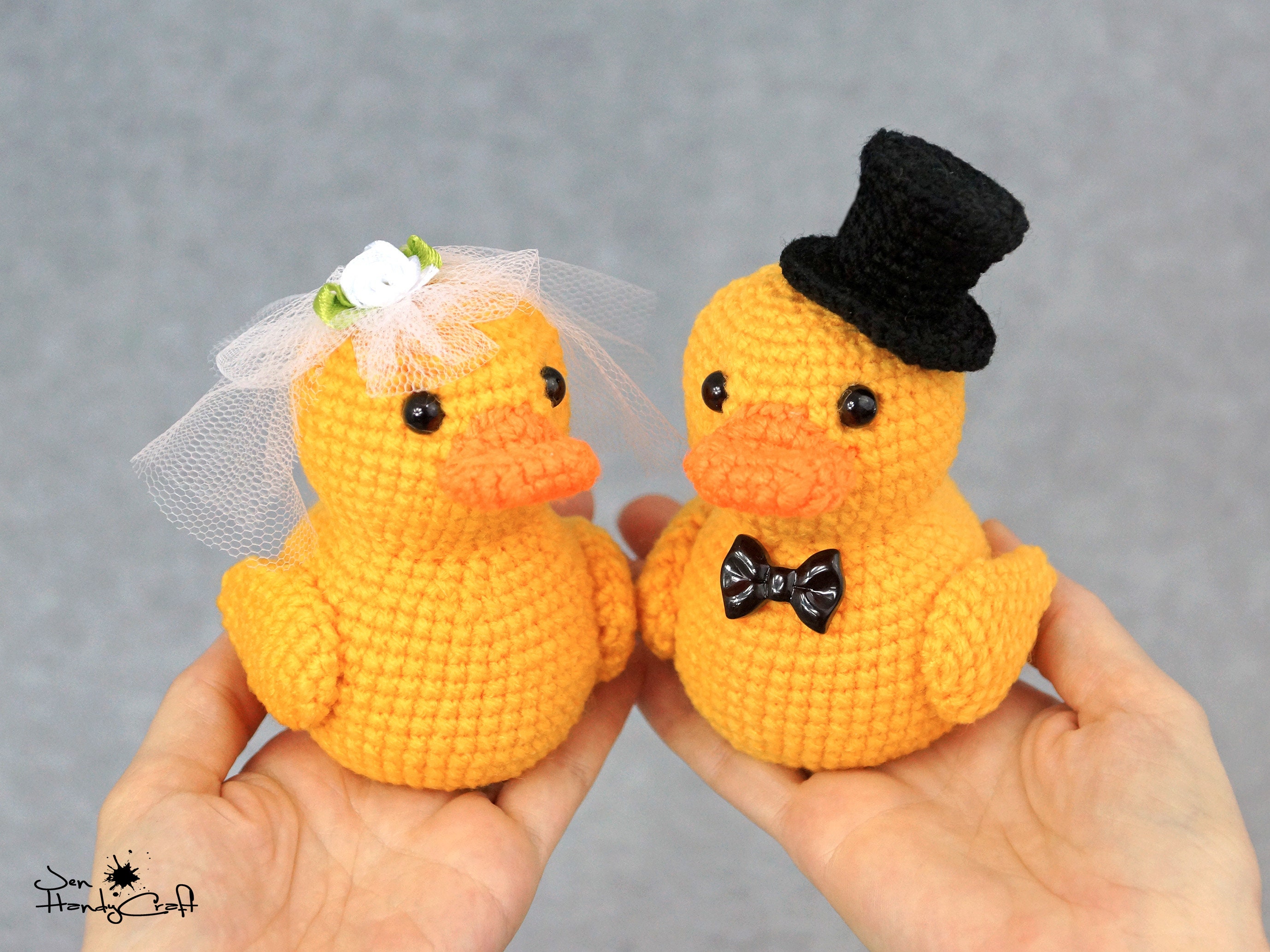 Bride and Groom yellow rubber ducks couple gift Creative | Etsy