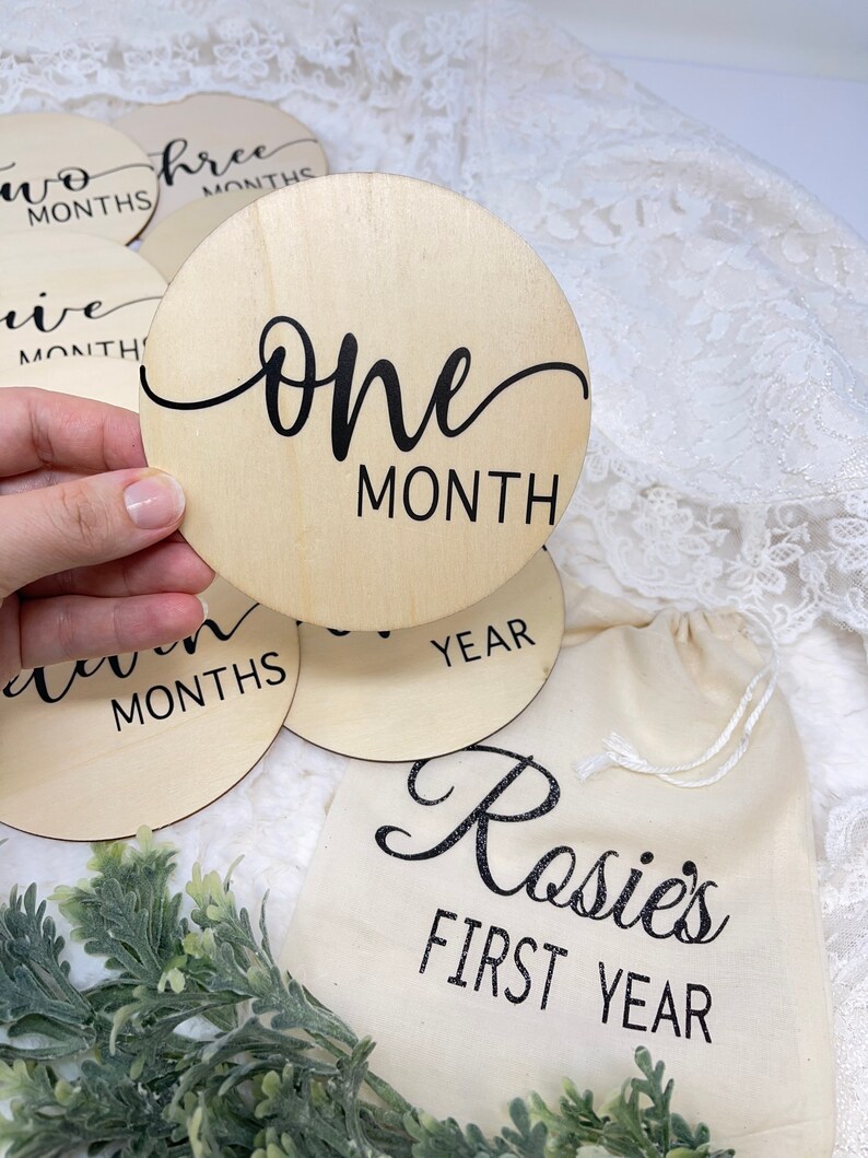 Baby Monthly Milestone Signs. Set of 12 Months. Baby - Etsy