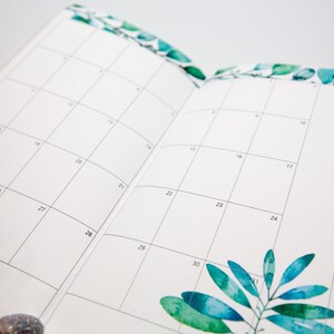 M010: 2024 Floral Monthly Calendar Bright White Paper 118 GSM 40 Pages ...