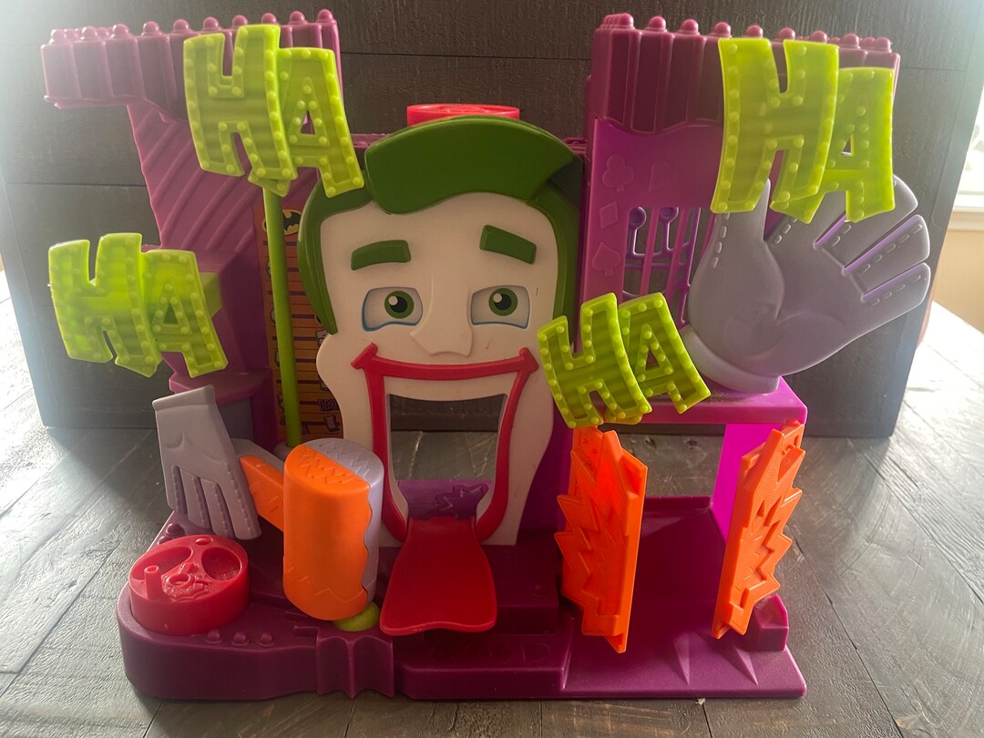 Fisher Price Imaginext Joker's Fun House Talking Playset DC Super ...