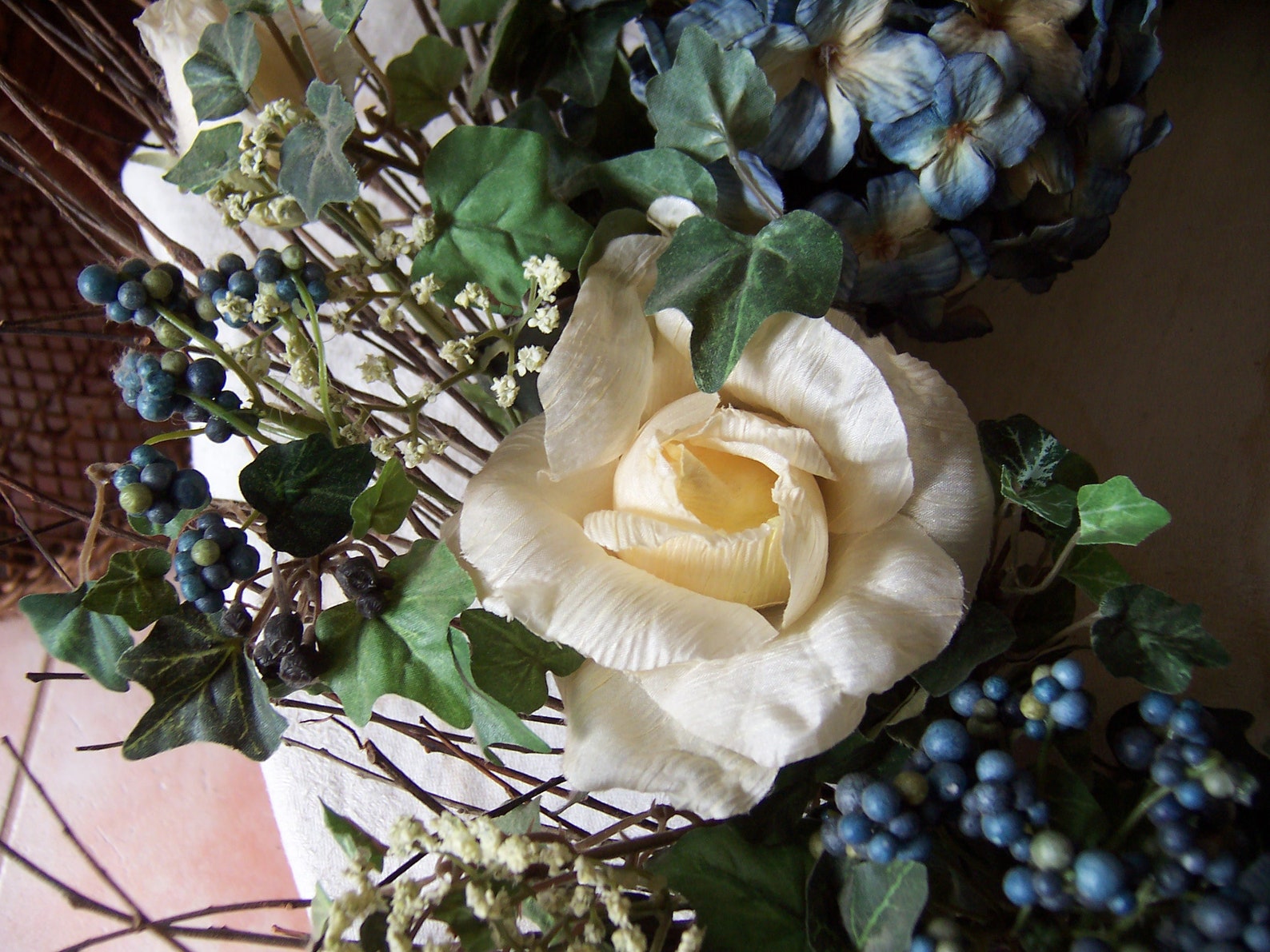 Blue Hydrangea and Yellow Rose Twig Wreath - 24" - Etsy