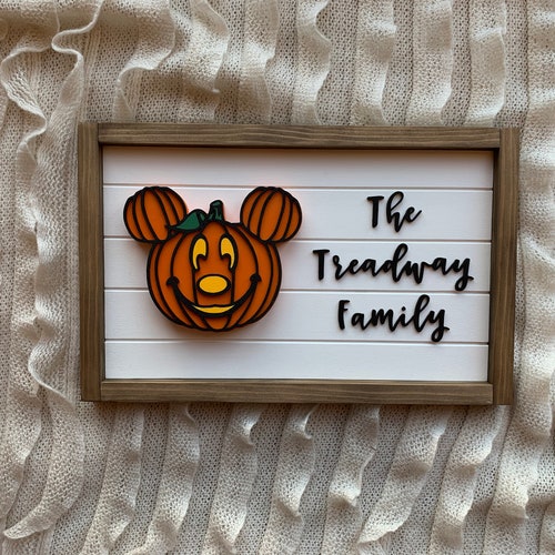 Mickey Mouse Inspired Interchangeable Seasons Welcome Sign - Etsy Canada