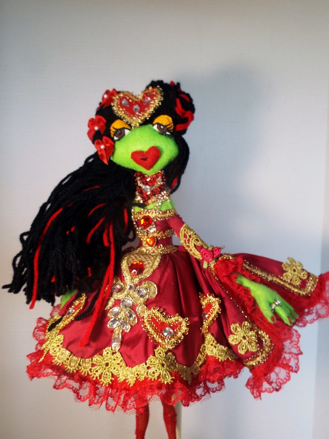 Alice in Wonderland Queen of Hearts Handmade Felt Frog Doll/figure ...
