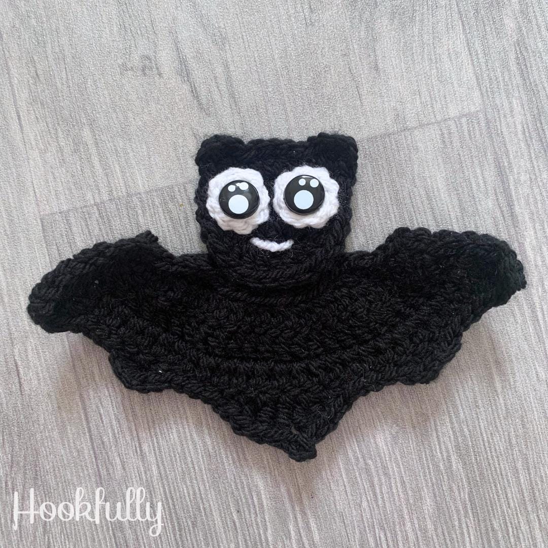 Crochet Pattern PDF | Cute Halloween Bat Applique | Flat Bat Motif ...