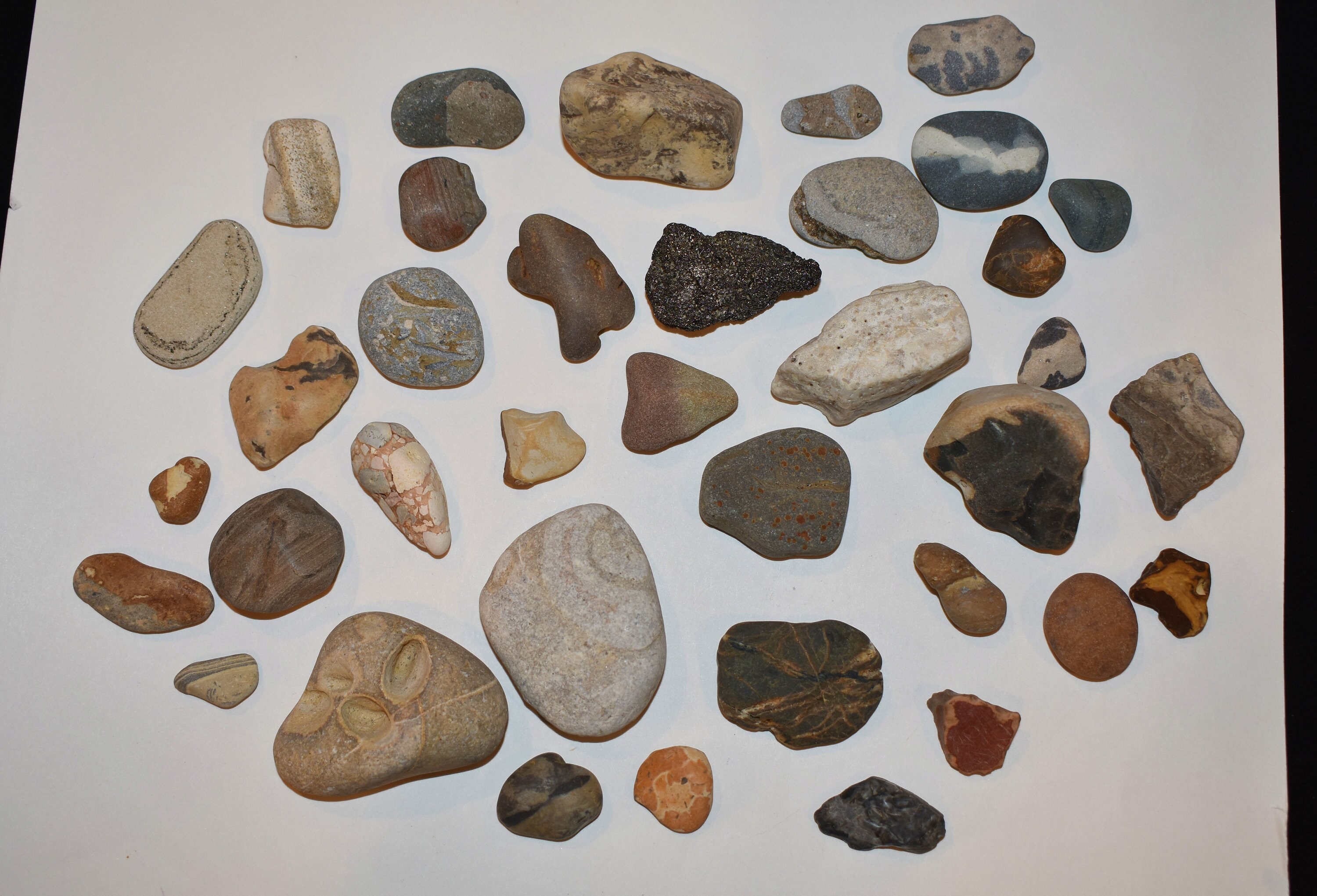 1 Pound Unusual Rocks, Pebble Art, Crafting Stones - Etsy