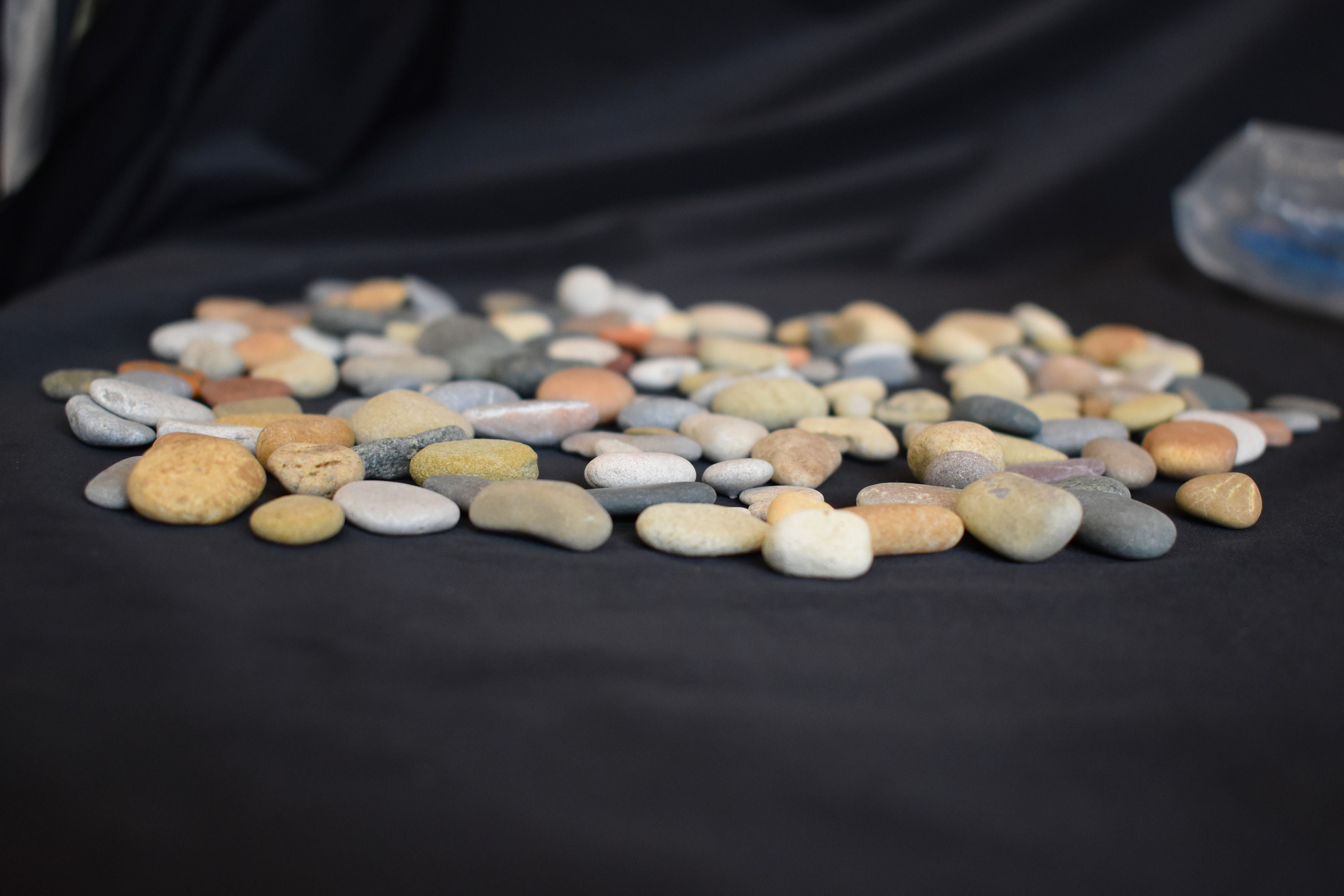 1 Pound SMALL Flat Rocks, Under 1 Inch, Round and Skinny "finger ...