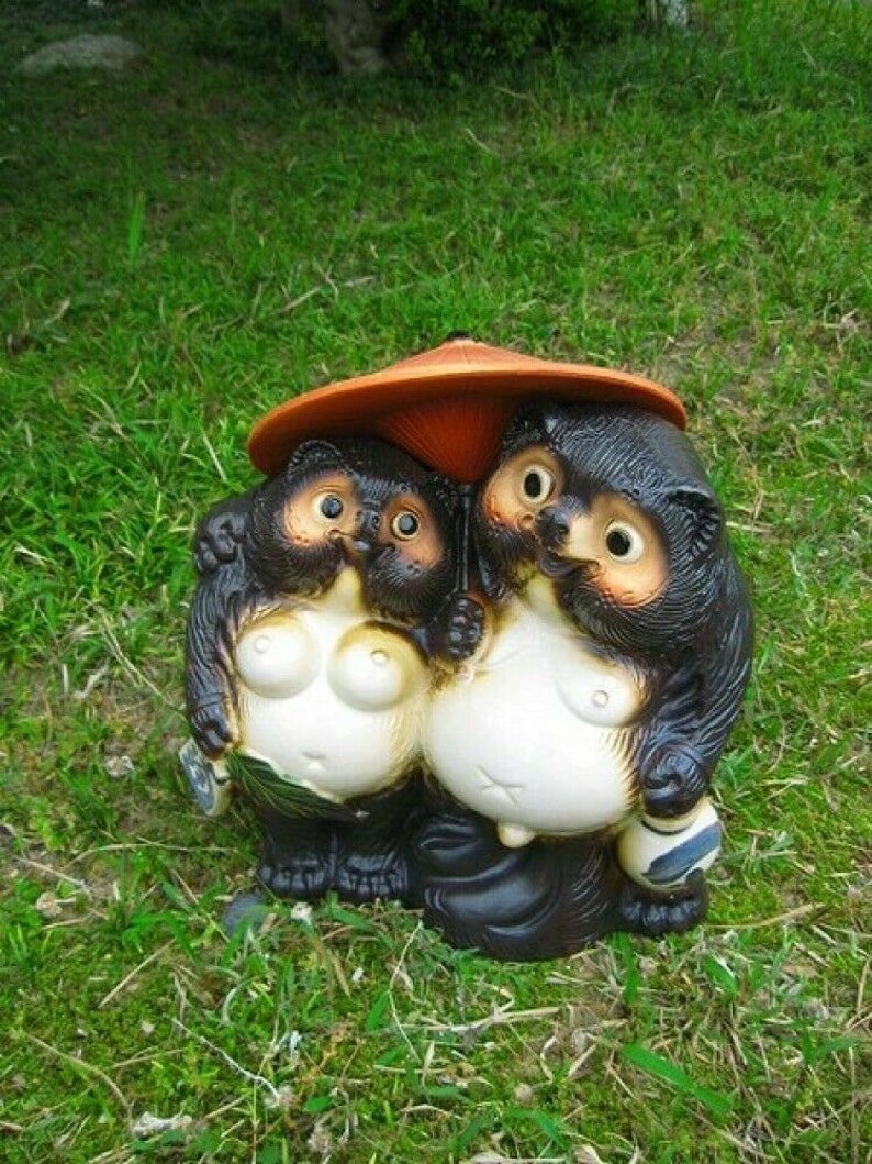 Tanuki Chinese Racoon Dog Shigaraki Yaki Ware Lovers Tanuki Umbrella ...