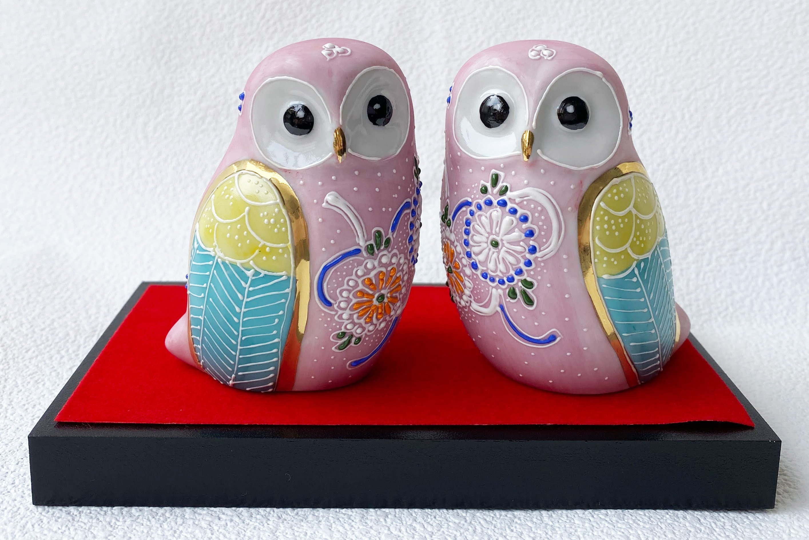 Pair Fukuro Kutani Yaki Porcelain Japanese Owl Pink Mori Art 2.5' Japan ...