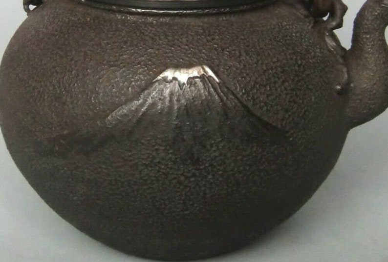 Tetsubin Chagama Japanese Iron Tea Kettle Pot Mitsushige Replica Fuji ...