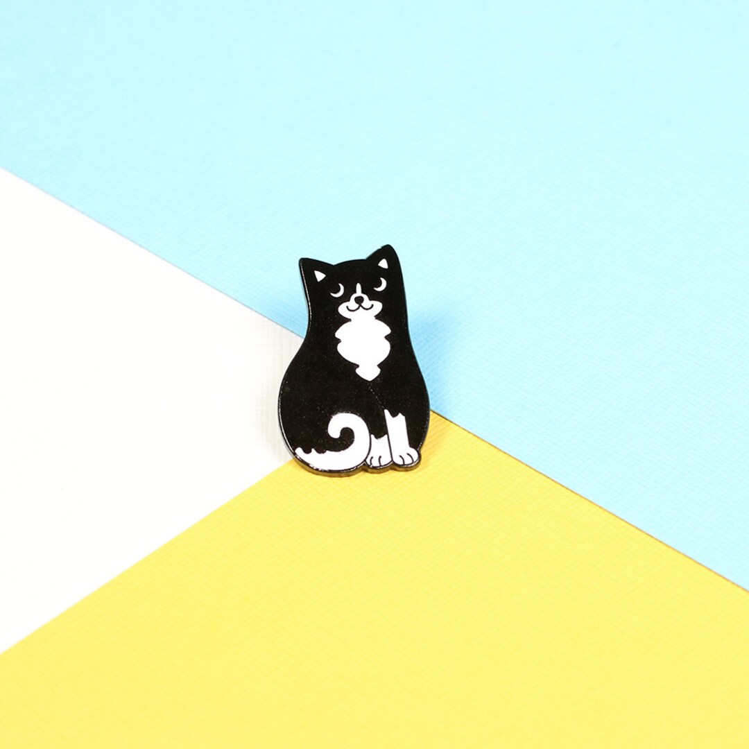 Black & White Cat Enamel Pin With Clutch Back // Lapel Pins, Cats Rule ...