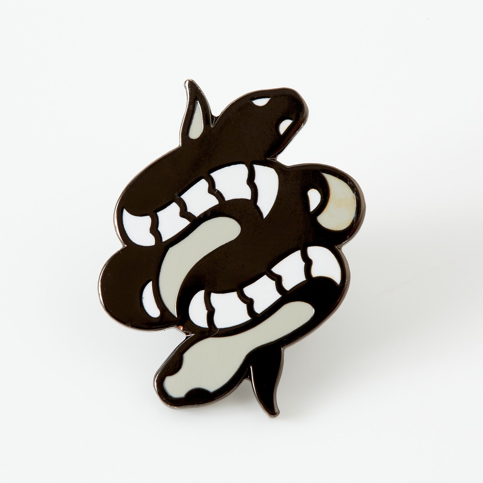 Twin Snakes Enamel Pin // Pin Badge // Punky Pins - Etsy