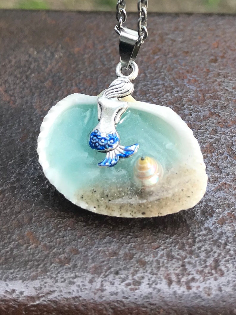 Mermaid Shell Necklace Glow in the Dark Beach Lover Gift - Etsy