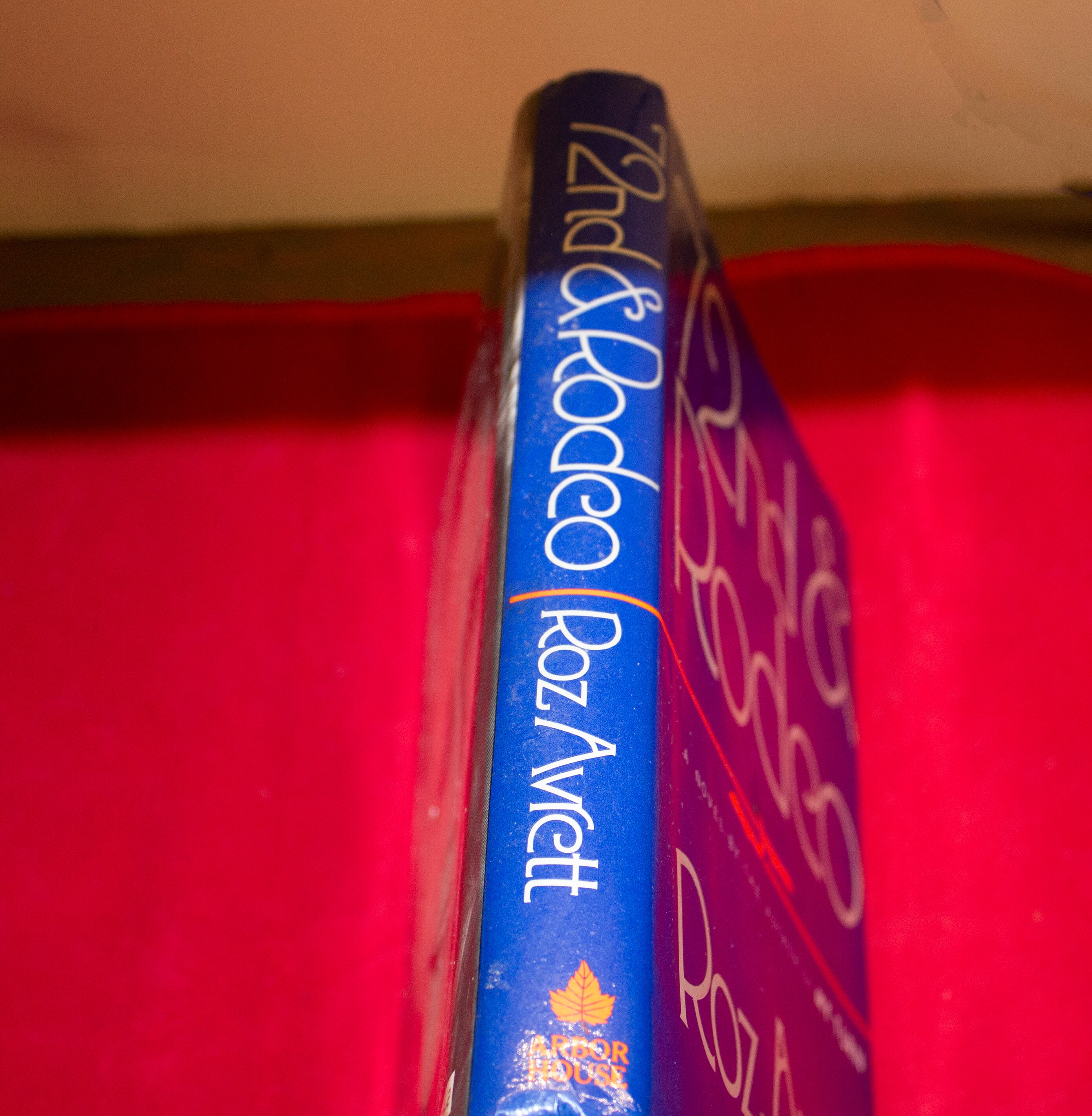 72ND & RODEO. Primera edición de Avrett, Roz - Etsy España