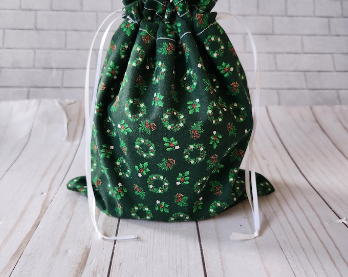 Christmas Wreath Fabric Gift Bag, Reusable Drawstring Bag, Gift Bag for ...