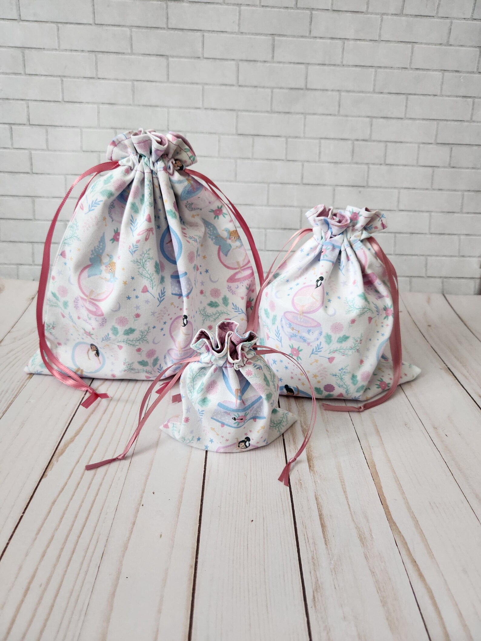 Ballerina Fabric Gift Bag, Reusable Drawstring Bag, Gift Bag for All ...