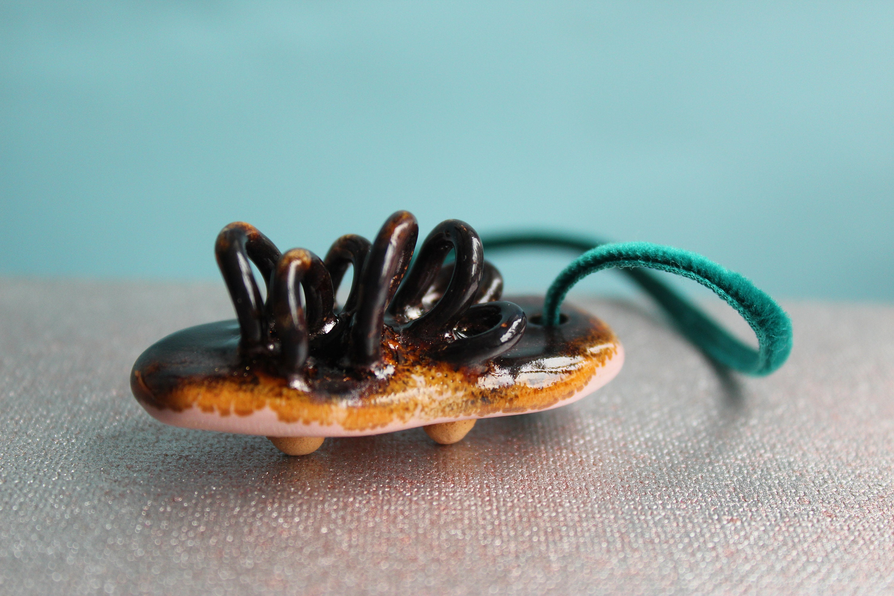 Tactile Loop Trinket Small Sculpture Hanging Decoration Abstract Loop ...