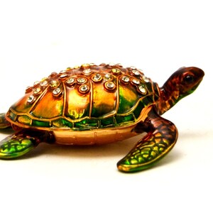 Mini Sea Turtle Trinket Box. Hand Painted Enamel in Combination of ...