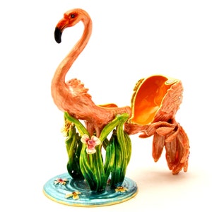 Ciel Collectbles Flamingo Trinket Box. Hand Painted Pink Enamel With ...