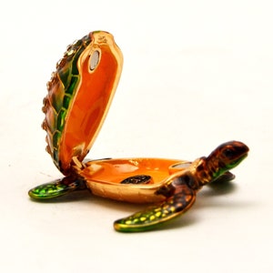 Mini Sea Turtle Trinket Box. Hand Painted Enamel in Combination of ...