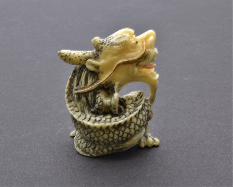 Vintage Resin Dragon Netsuke Figurine. Hand Crafted With Lots - Etsy