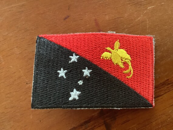 Vintage Papua New Guinea flag souvenir patch. - Gem