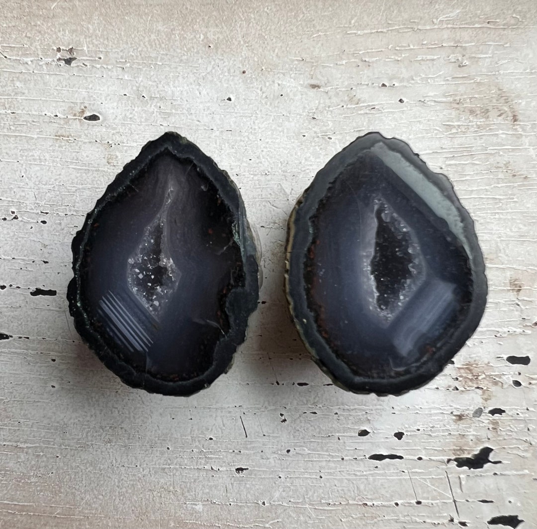 Gray Tabasco Geode Pair | Cab Supply | Natural Mexico Druzy Geode ...