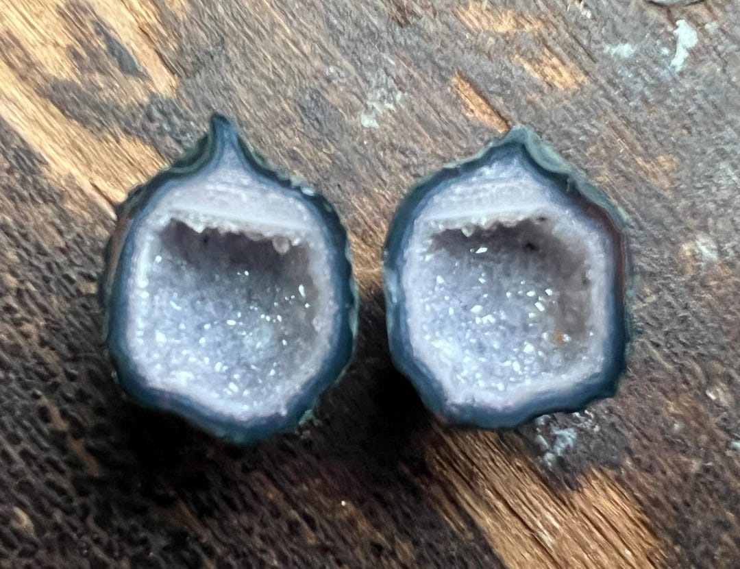 Stunning Purple Tabasco Geode Pair | Cab Supply | Mini Geode Pair ...