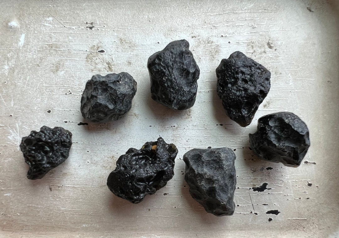 Thailand Tektites Indochinite | 20 Grams | Seven (7) Tektites | You Get ...