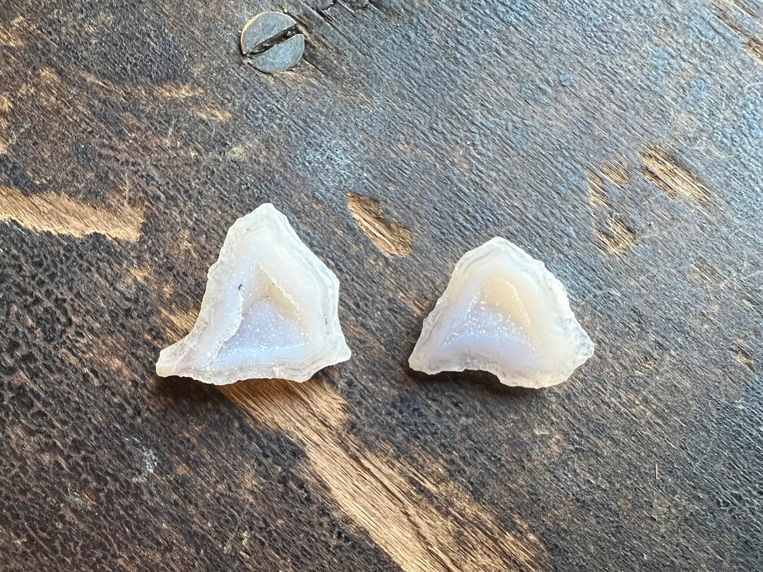 White Quartz Tabasco Geode Pair | Cab Supply | Geode | Mexico Geode ...