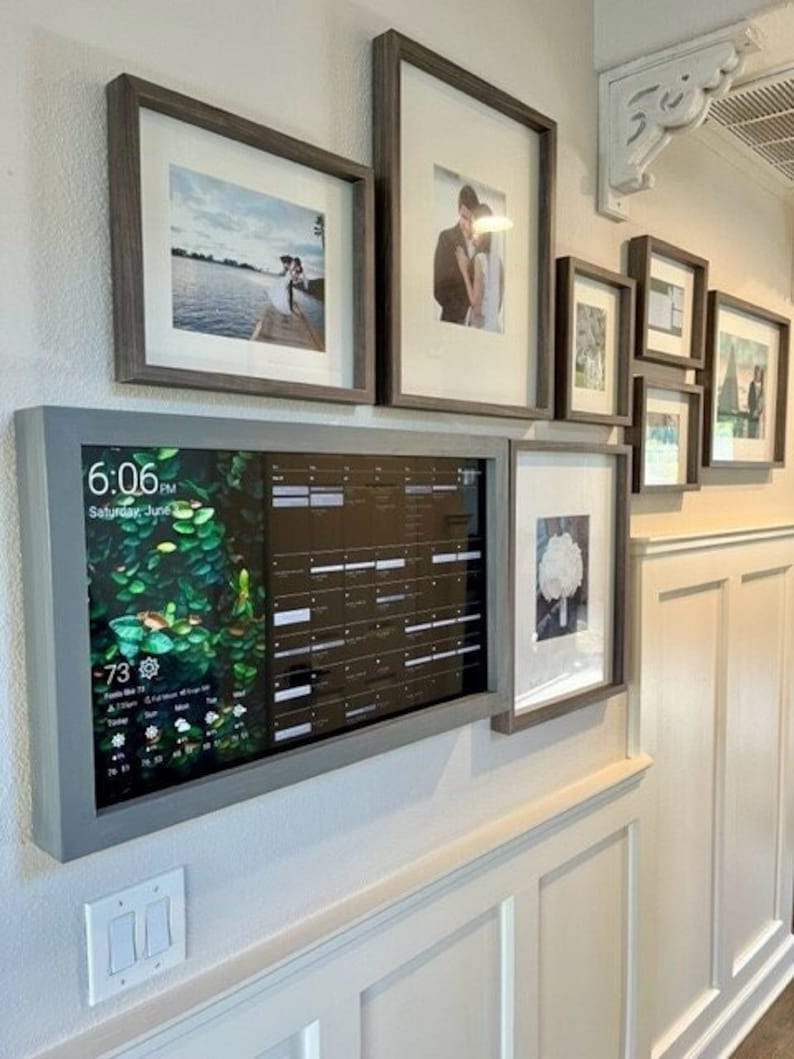 Lyfhub 32" Digital Wall Display Powered by Dakboard - Smart Screen ...