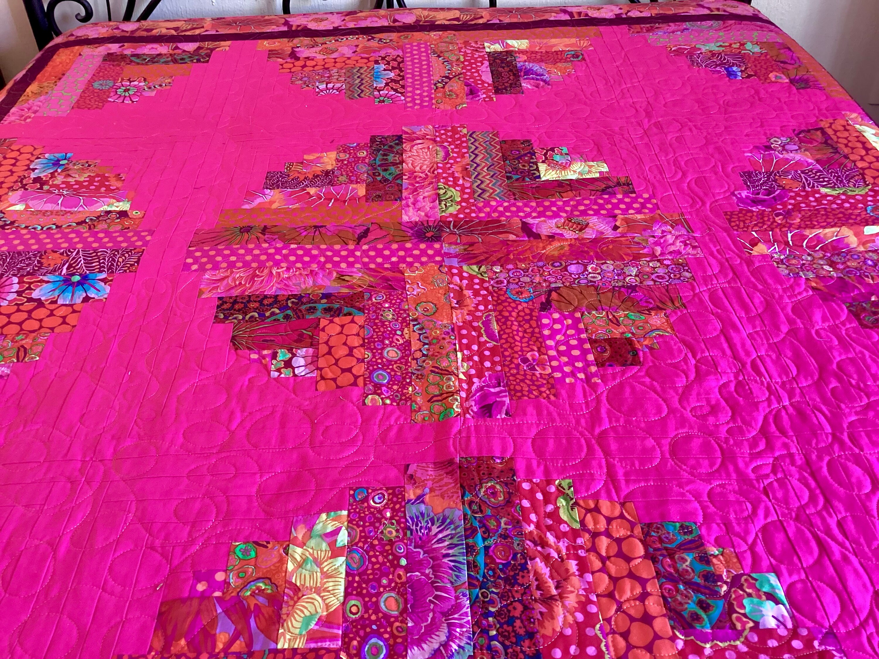 Traditional Log Cabin Quilt Pattern With a Twist. Very Vivid Pink ...