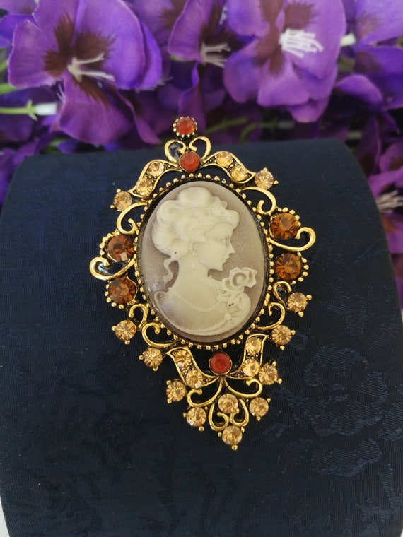 gotica spilla vintage - Gem