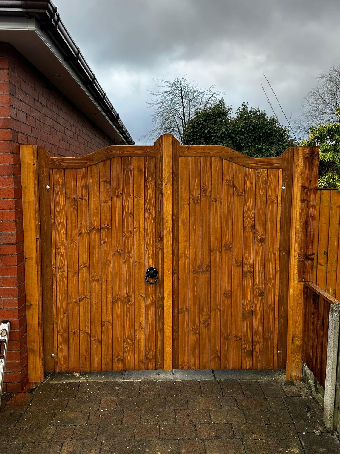 Wooden Driveway Gates - Double Gates - Timber Cottage Gate Outdoor ...