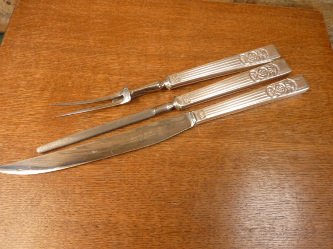 A Nice Vintage Mid Century County Plate Carving Set Silver Plated ...