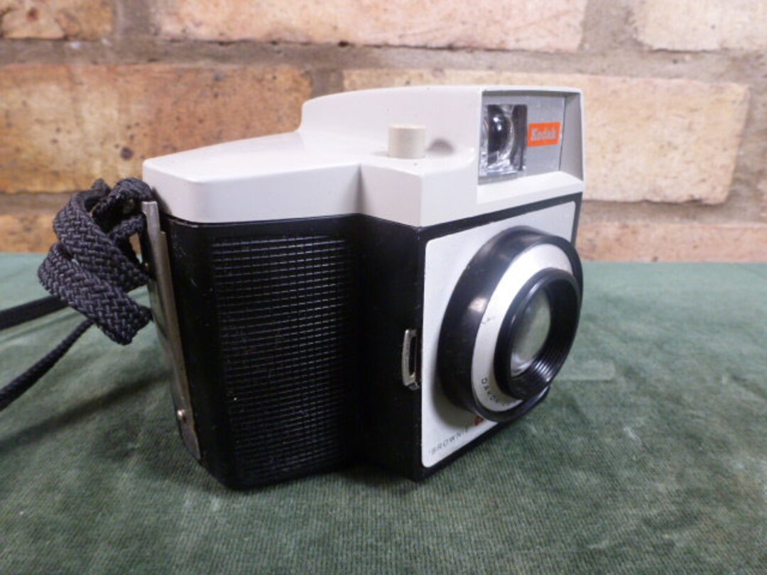 Vintage Bakelite Kodak Cresta 3 120 Roll Film Camera #1 - Etsy