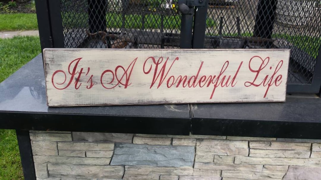 It's A Wonderful Life Wood Sign Christmas Sign Distressed Wood Wall ...