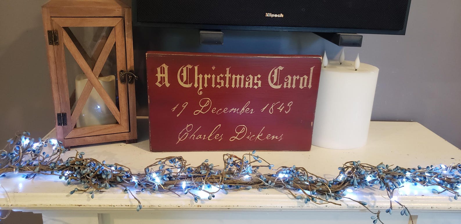 A Christmas Carol Sign Primitive Christmas Wall Hanging Holiday Decor ...