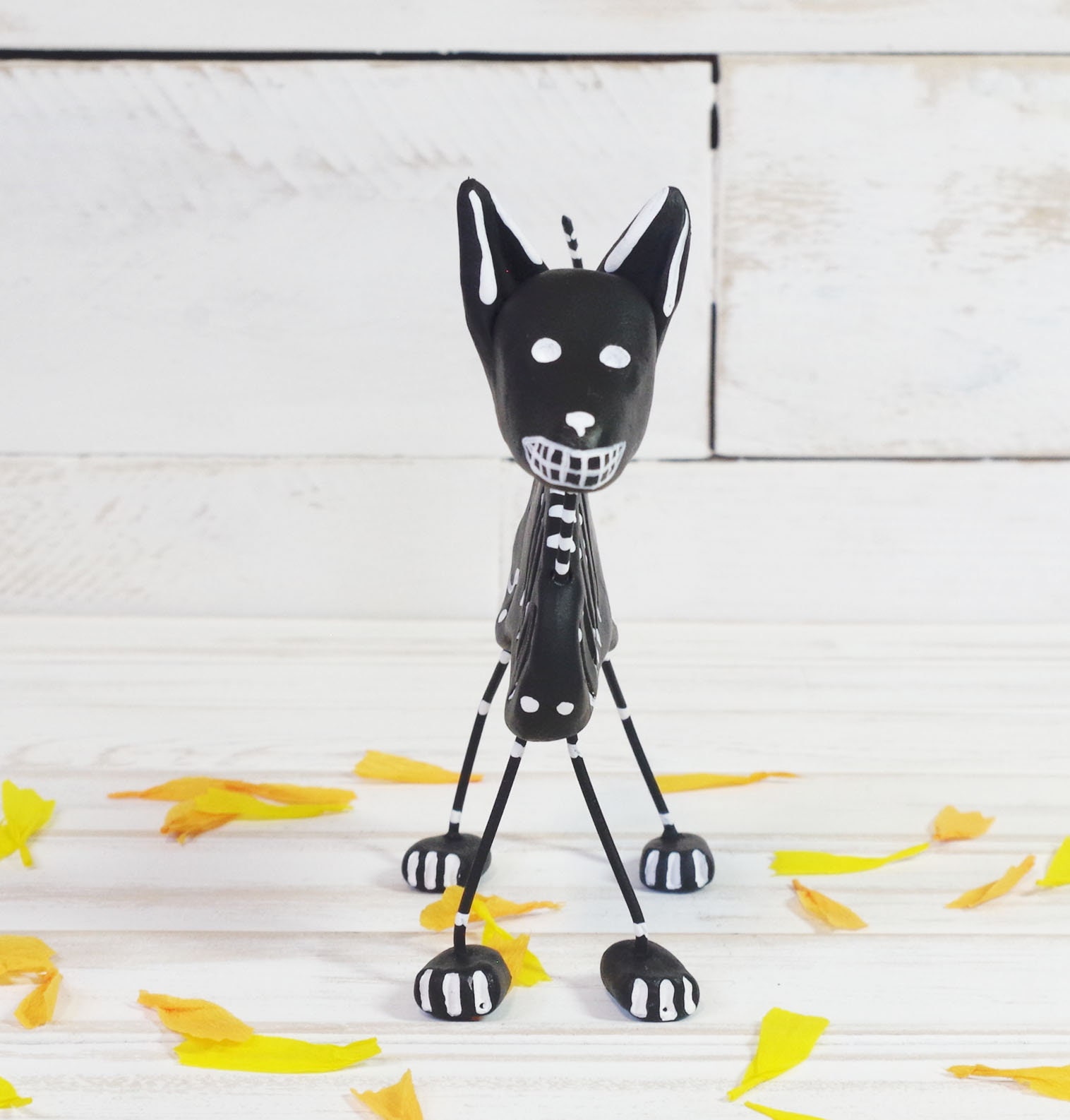 Perro calavera mexicano de cerámica color negro con orejas altas - Etsy ...